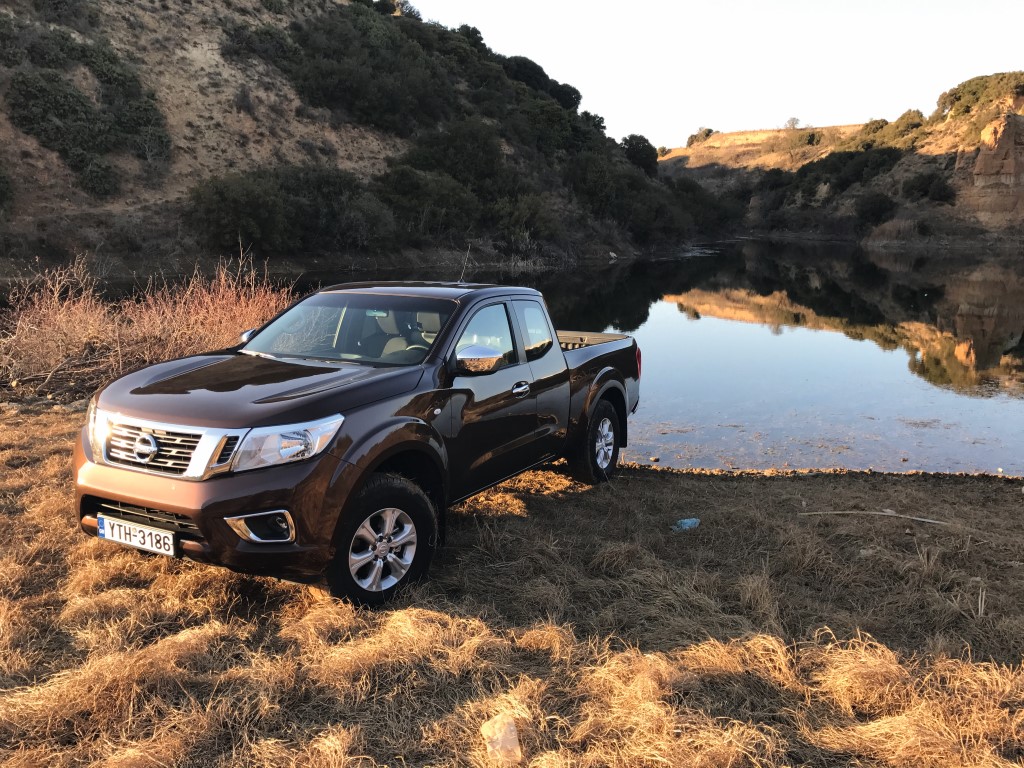 Nissan Navara King Cab : Το SUV του αγρότη! - YouTruck.gr