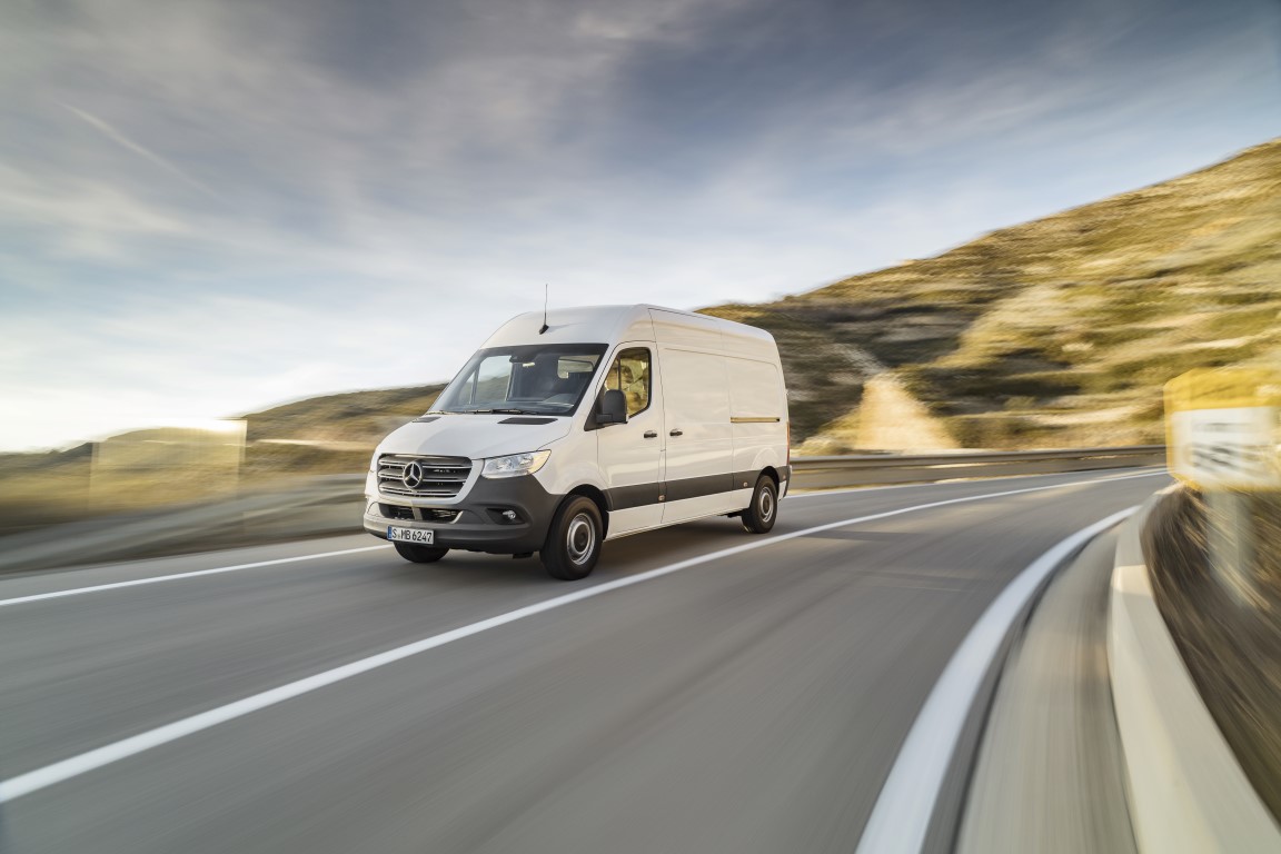 Νέο Mercedes Sprinter : Προϊόν μετάλλαξης! - YouTruck.gr