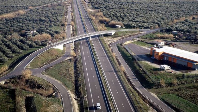 Κυκλοφοριακές ρυθμίσεις στην Ιόνια Οδό για εκτέλεση τεχνικών εργασιών