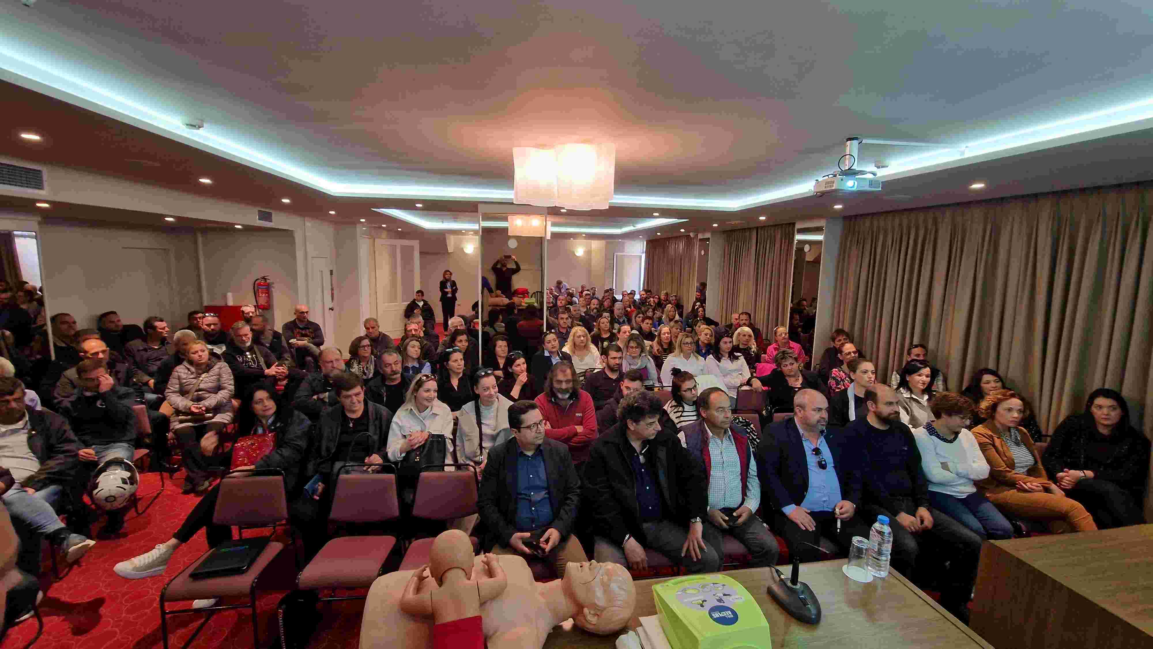 Στην παροχή Α’ Βοηθειών εκπαιδεύτηκαν οι εργαζόμενοι του ΚΤΕΛ Χανίων ...